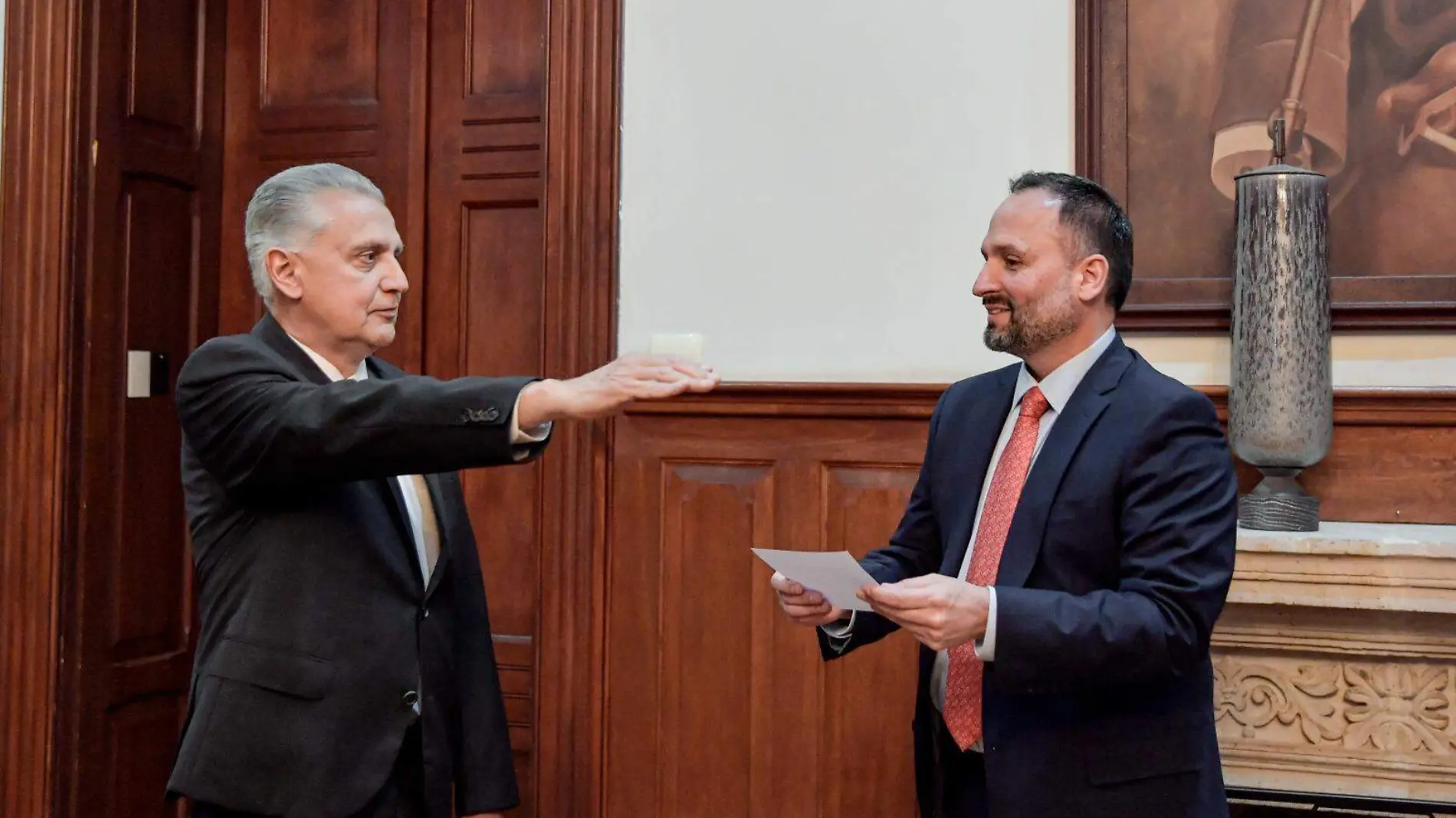 Designa Maru Campos a Enrique Serrano titular del Consejo Estatal de ...