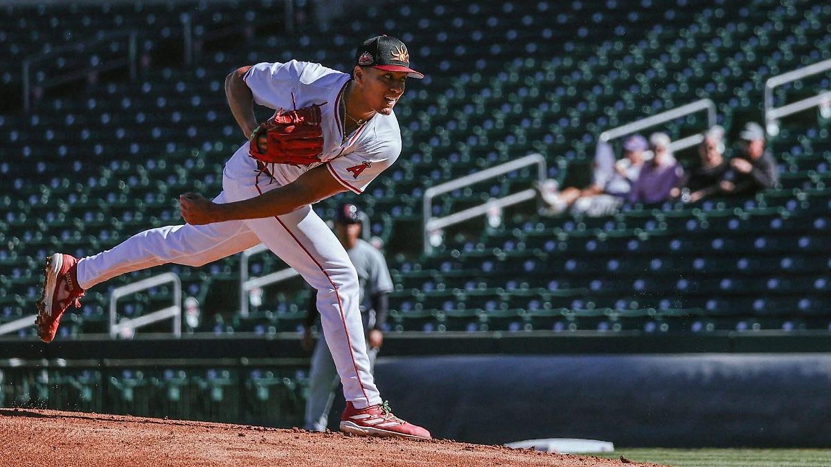 Samuel Natera, pitcher chihuahuense, es llamado al Spring Training con ...