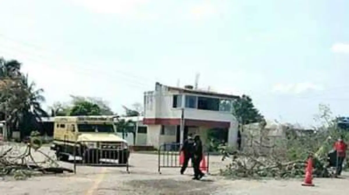 En plena pandemia, abren entronque Santa Adelaida- Palizada - El ...