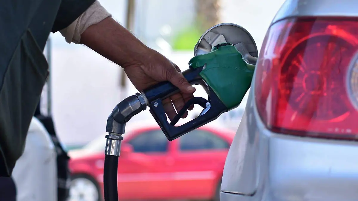 Profeco ¿Es mejor pedir la gasolina por monto o por litro? - El Sol de ...
