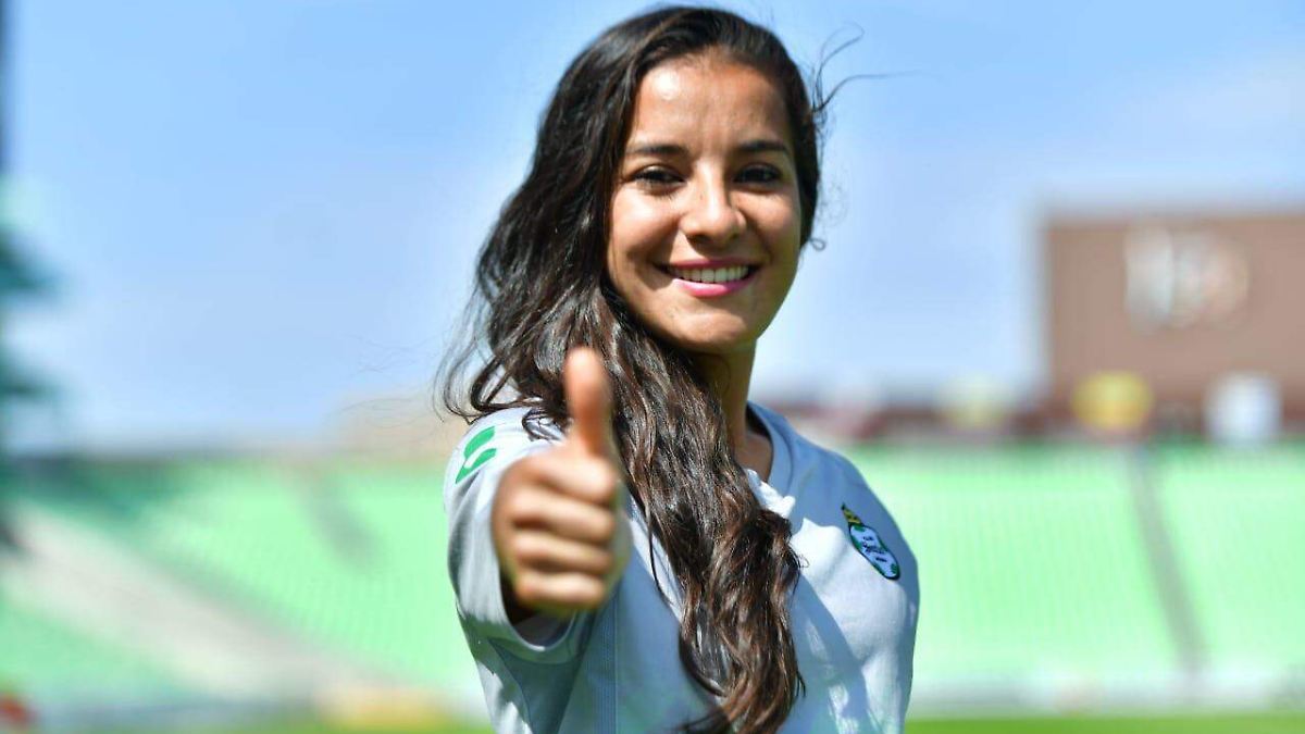 Cinthya Peraza regresa del Tri con miras a campeonar en Santos - El Sol de la Laguna | Noticias ...