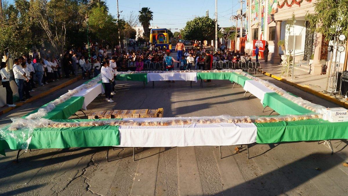 Parten la rosca de reyes con las familias en San Pedro - El Sol de la ...