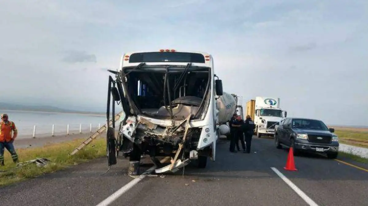 Choque de tráiler en la México-Querétaro causa cierre a la circulación ...