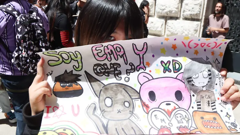 Marcha Emo 2025: así se vive el homenaje a la tribu urbana - El Sol de ...
