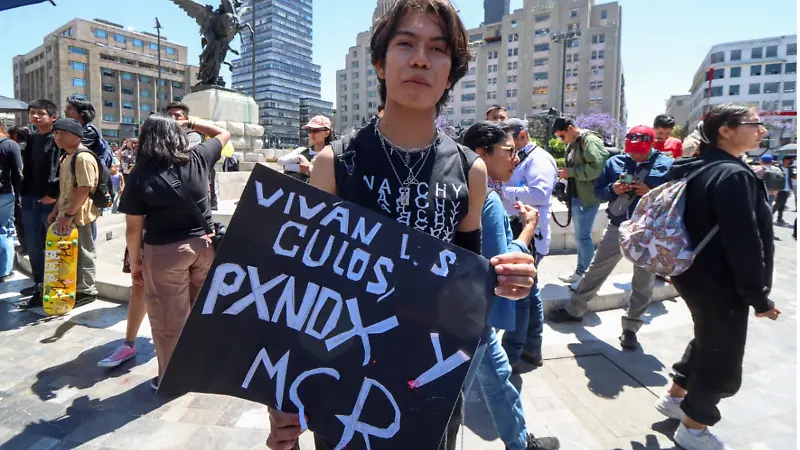 Marcha Emo 2025: así se vive el homenaje a la tribu urbana - El Sol de ...