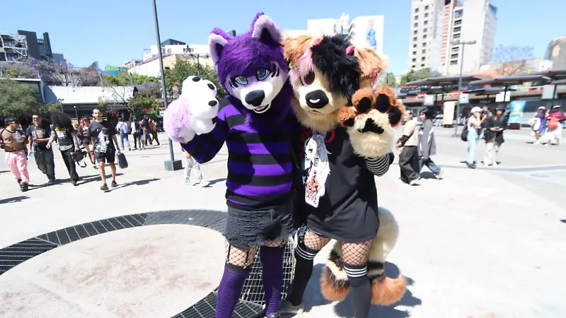 Marcha Emo 2025: así se vive el homenaje a la tribu urbana - El Sol de ...