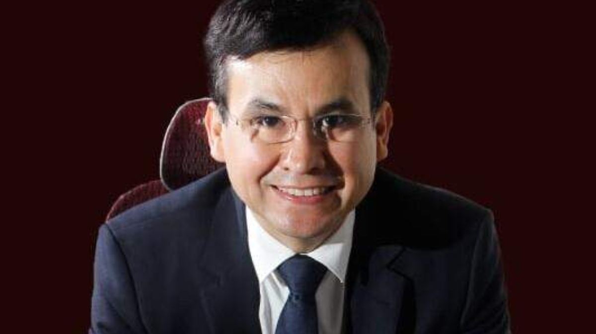 Filosofía para renacer, el nuevo libro de Jesús P. Calderón - El Sol de ...