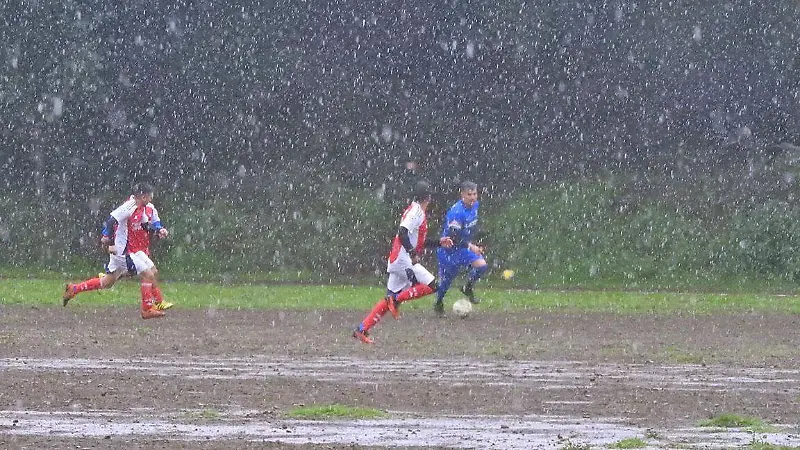 Neblina, frio y altitud, verdaderos contrincantes en la cancha del ...