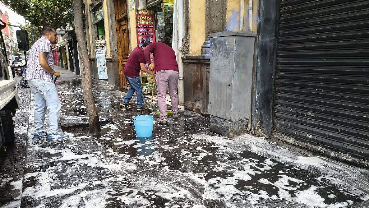 Inician limpieza del Centro Histórico tras retiro de algunos maestros ...
