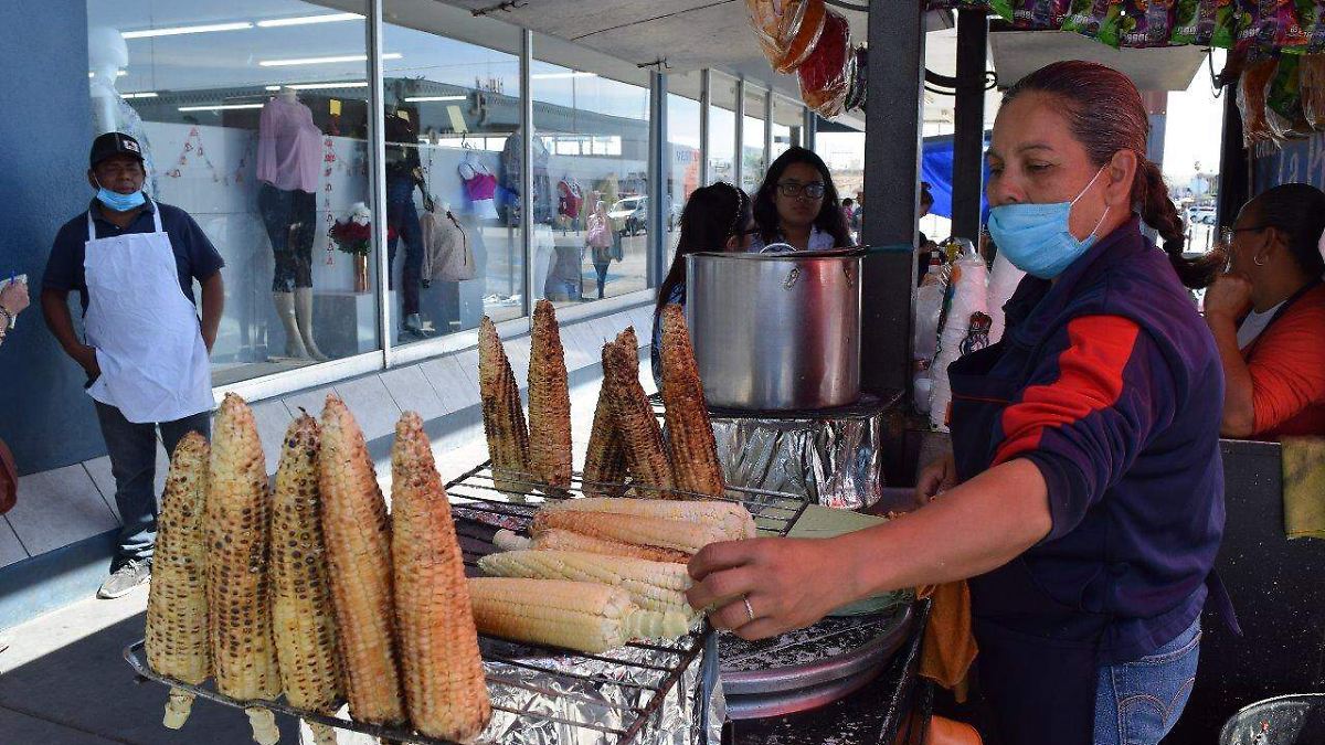¡Desde hace más de 6 décadas! Los elotes preparados son una tradición ...